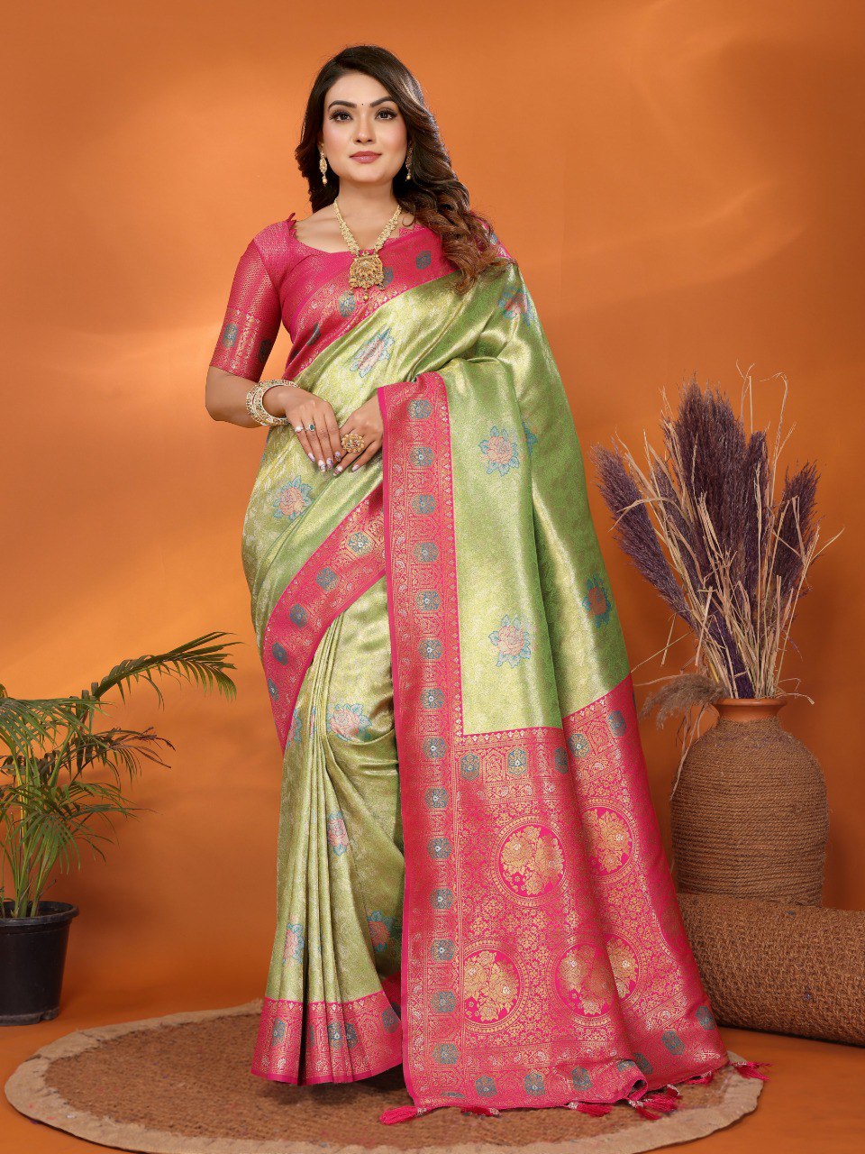 Classic Banarasi Silk Perrot & Pink Color Saree – vastracloth